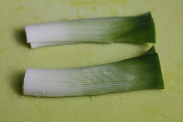 How to Clean and Slice Leeks | The Gourmand Mom