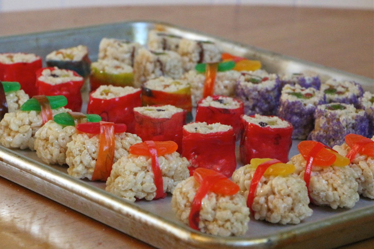 Rice Krispie Treat ‘Sushi’ | The Gourmand Mom